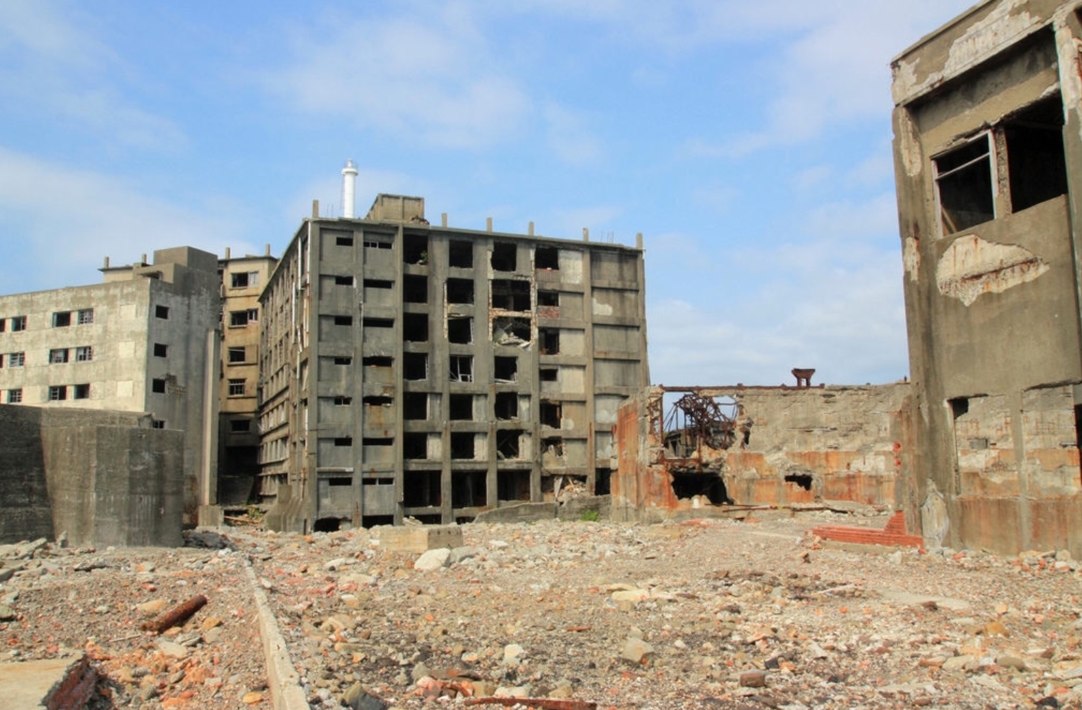 0BB71ABF-636C-4CA3-B2EC-940096115090 – RANDOM Times